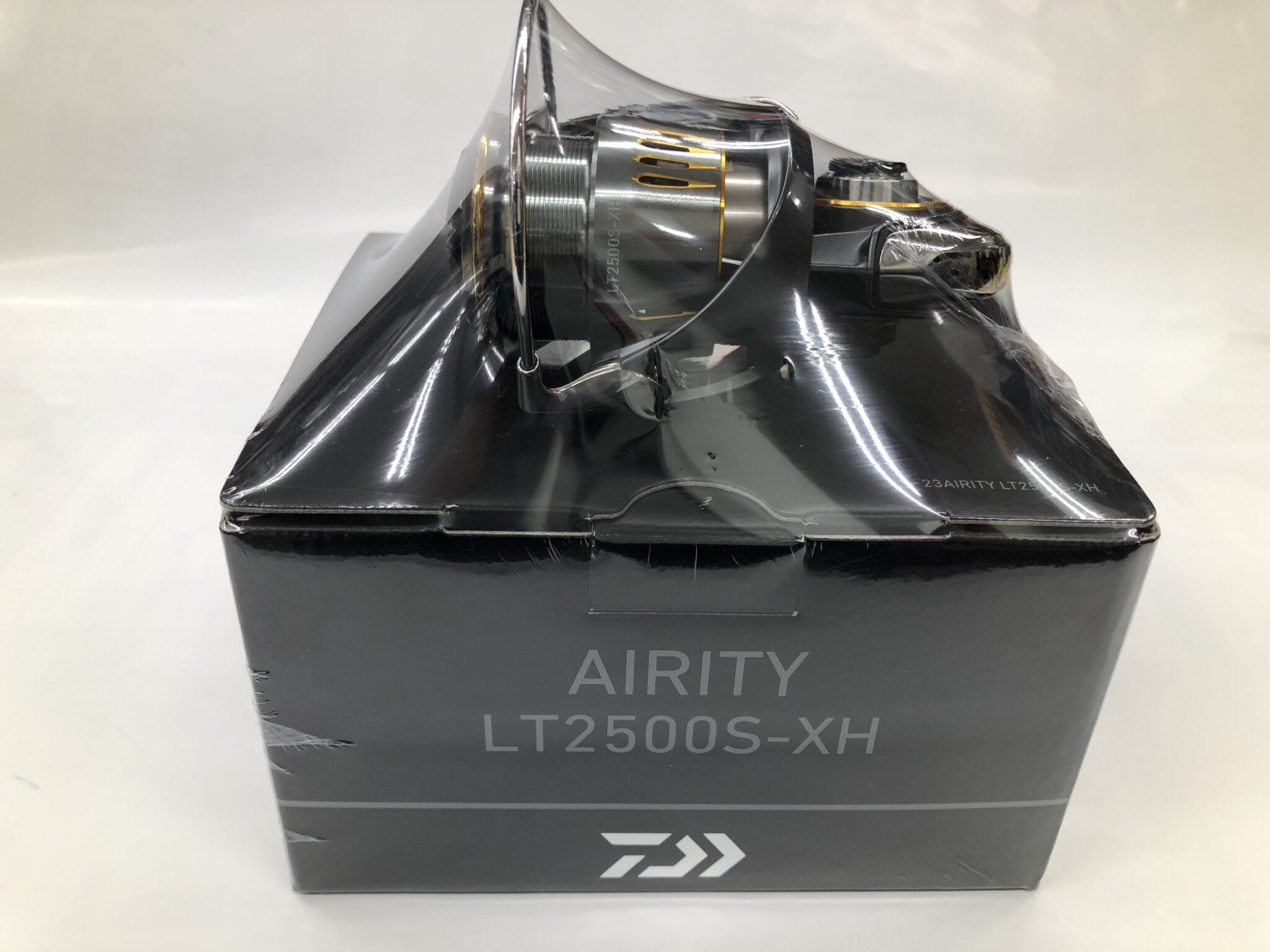 軽量リール 買取！ ダイワ 23 エアリティー LT2500S XH 北九州市八幡西店